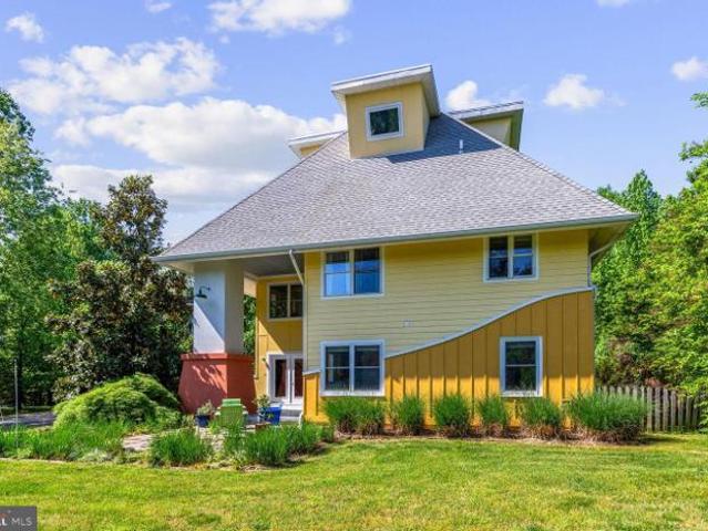 10635 Mattaponi Rd, Upper Marlboro, MD 20772