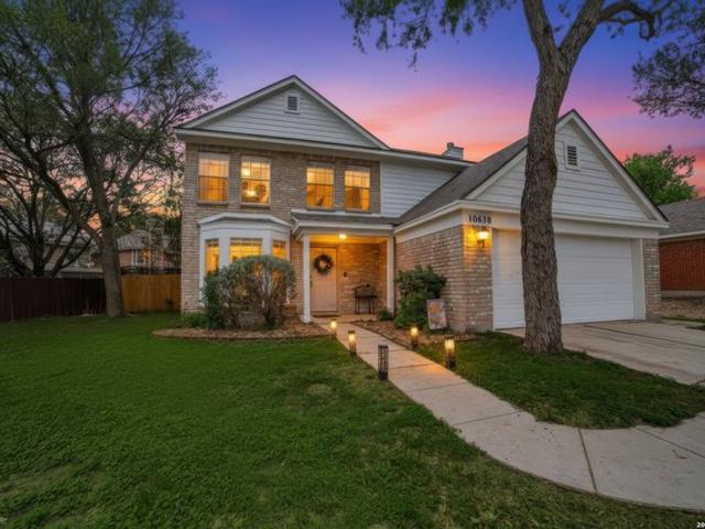 10638 Sandy Trail Dr, San Antonio, TX 78240