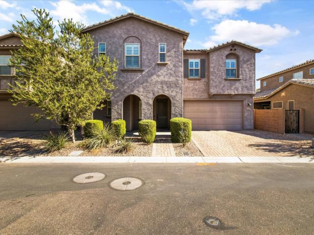 1063 N 70th Way