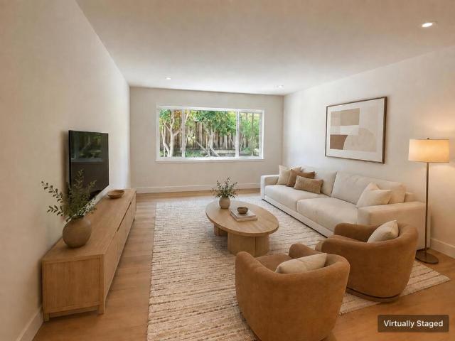1063 Del Cambre Drive