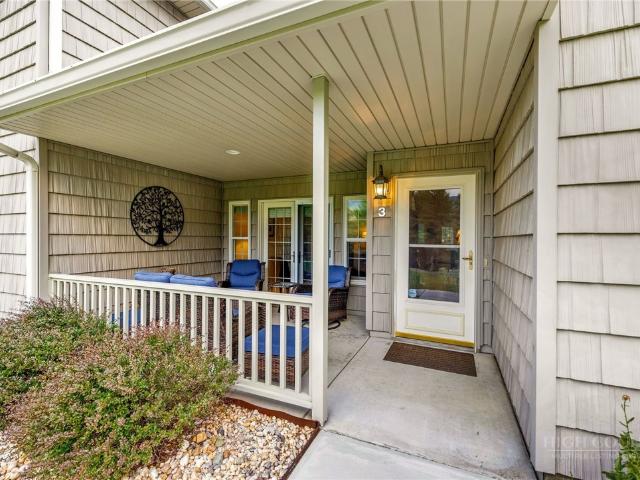 1063 Golf Course Road 3