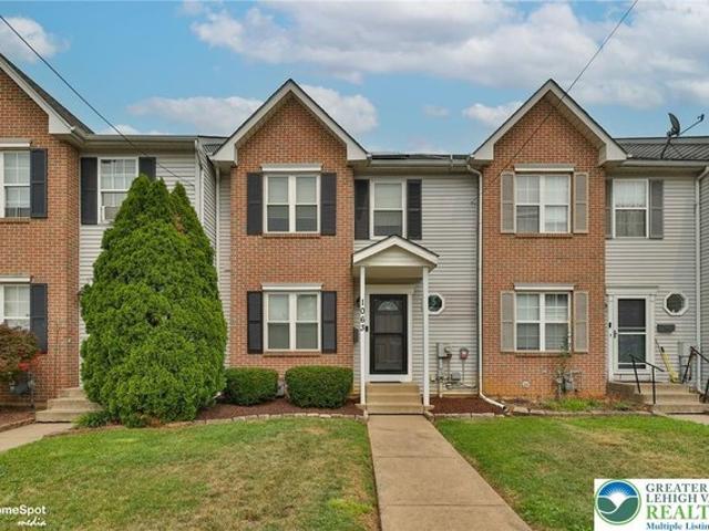 1063 Howertown Rd, North Catasauqua Bor, PA 18032