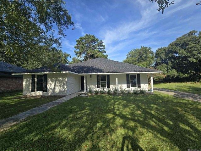 1063 Parlange Dr, Baton Rouge, LA 70806