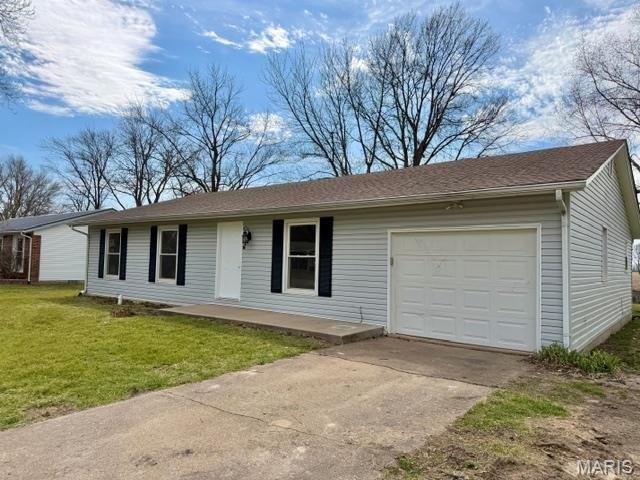 1063 Ravenwood Dr, Montgomery City, MO 63361