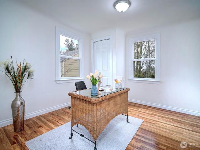 1063 st Ave SW, Seattle, WA 98146 | MLS #2484
