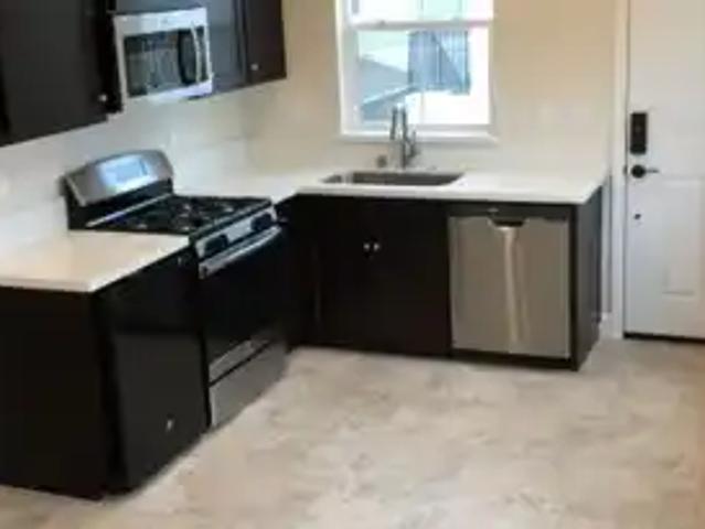 1063 Strawberry Ter, 1 bed, 1 full bath