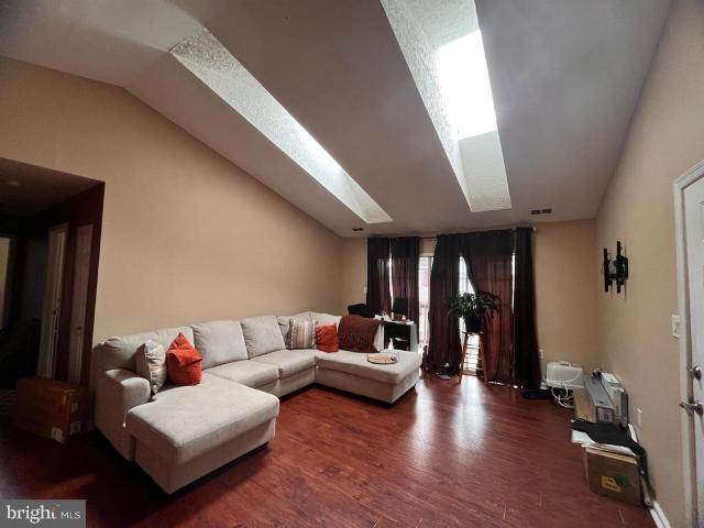106 9 Timberlake Terrace # 9