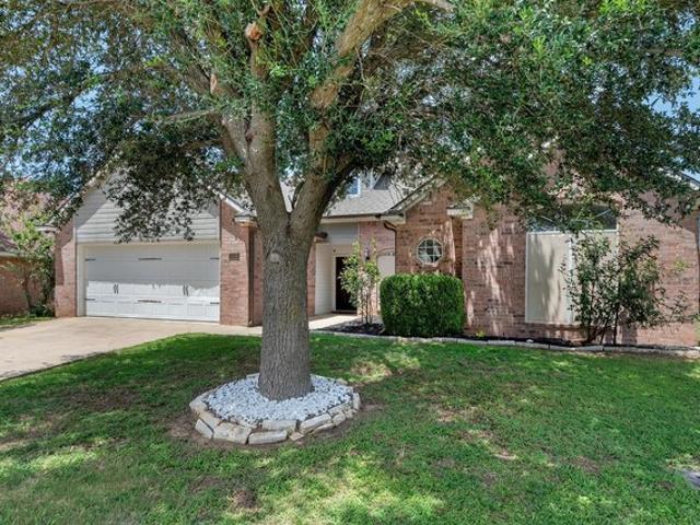 106 Country View Cir, Pottsboro, TX 75076