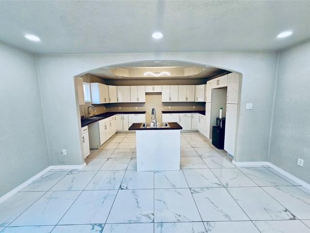 106 Country Club Dr, Marlin, TX 76661 | MLS #227486 | Compass