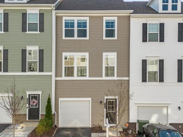 106 Cates Ln, Stafford, VA 22554