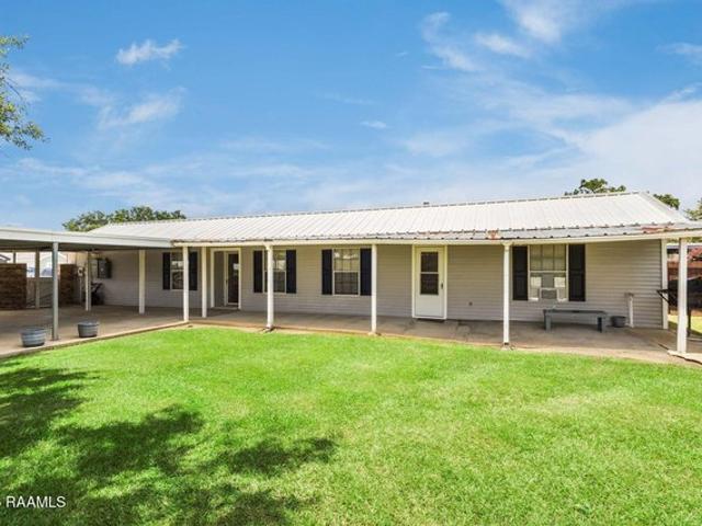 106 Cane Field St, Youngsville, LA 70592
