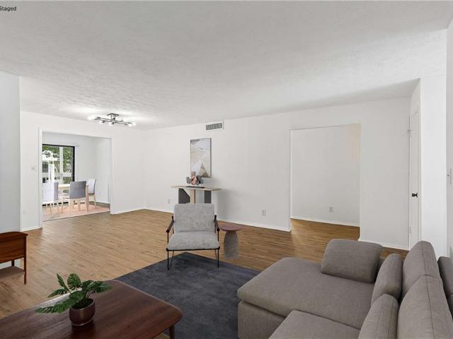 106 Cedar Ct Se