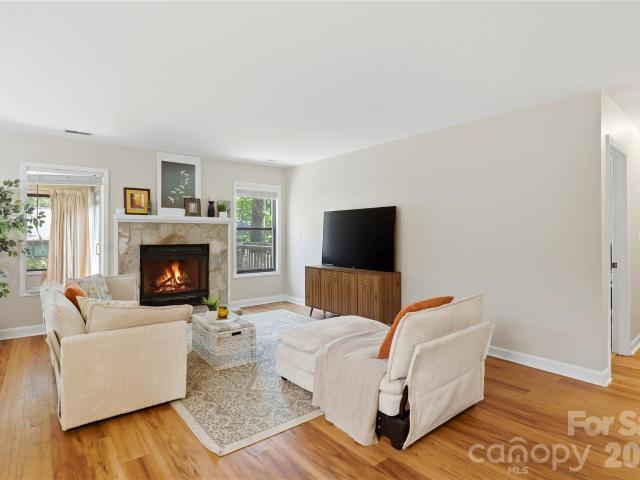 106 Cedar Hollow Drive