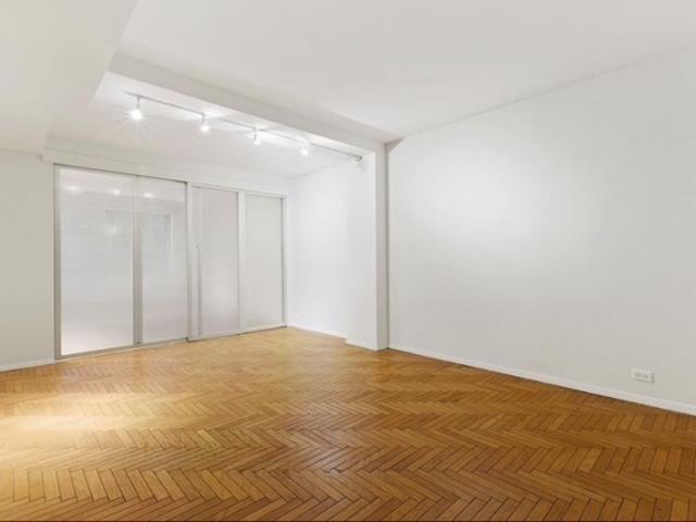 106 Central Park S 8O
