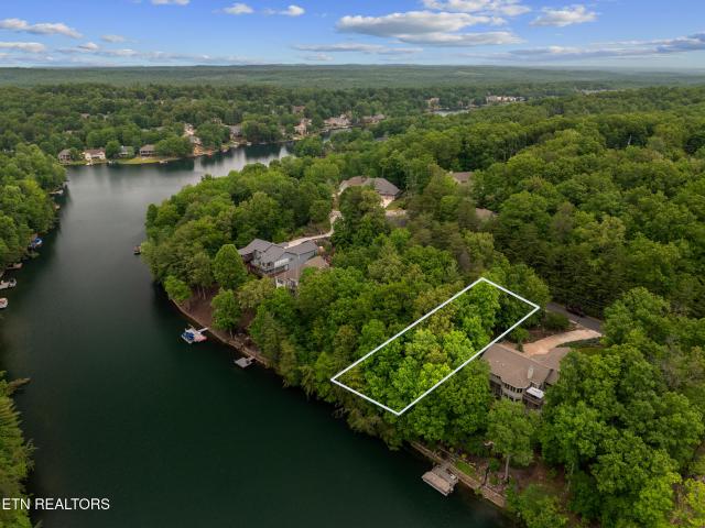 106 Chatham LN