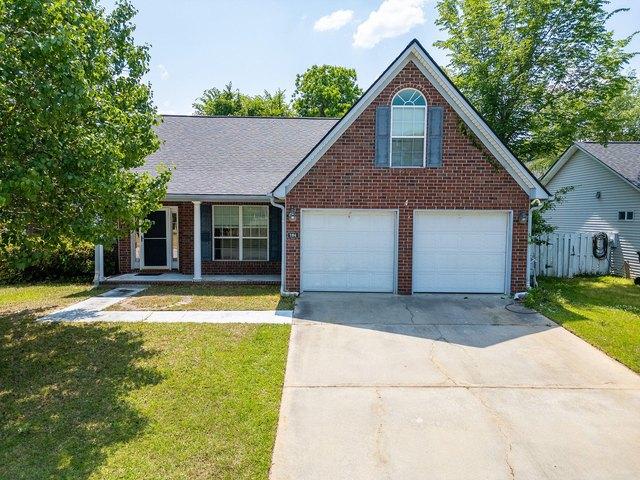 106 Chelwood Dr, Goose Creek, SC 29445