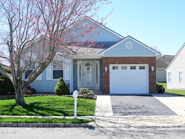 106 Chesterfield Ln, Toms River, NJ 08757 | MLS #22610 | Compass