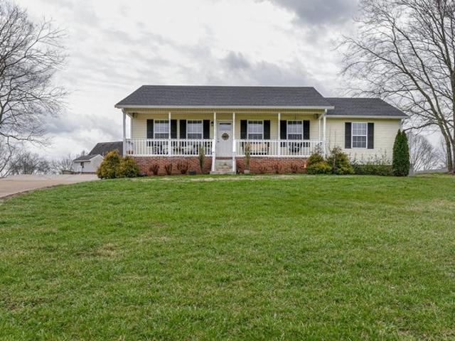 106 Christina Dr, Columbia, TN 38401