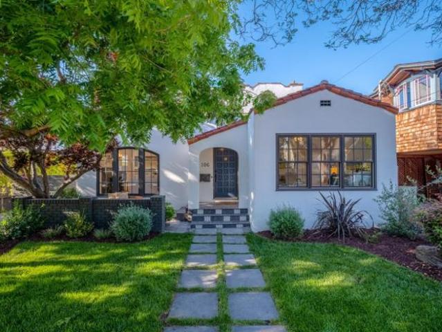 106 Clover Ln, Menlo Park, CA 94025
