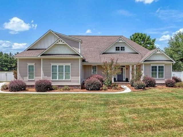 106 Creekridge Dr, Leesburg, GA 31763