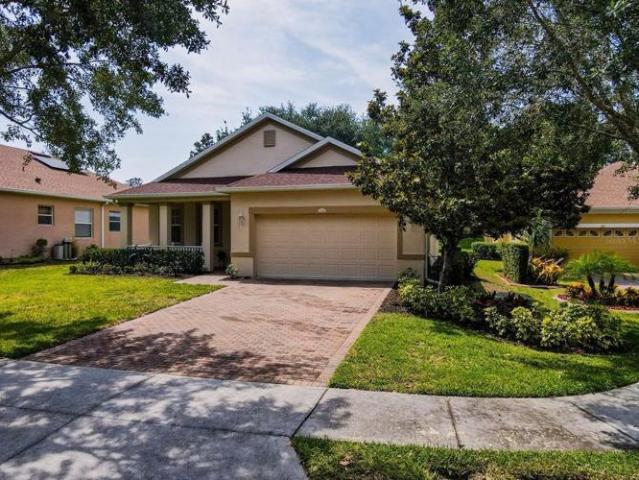 106 Crepe Myrtle Dr, Groveland, FL 34736