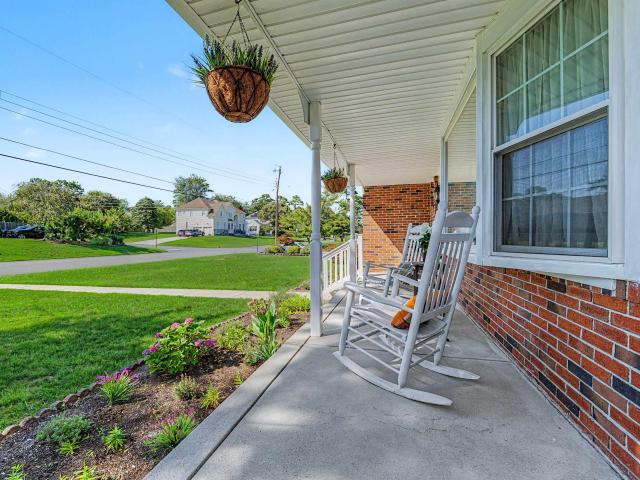 106 Cynwyd Dr