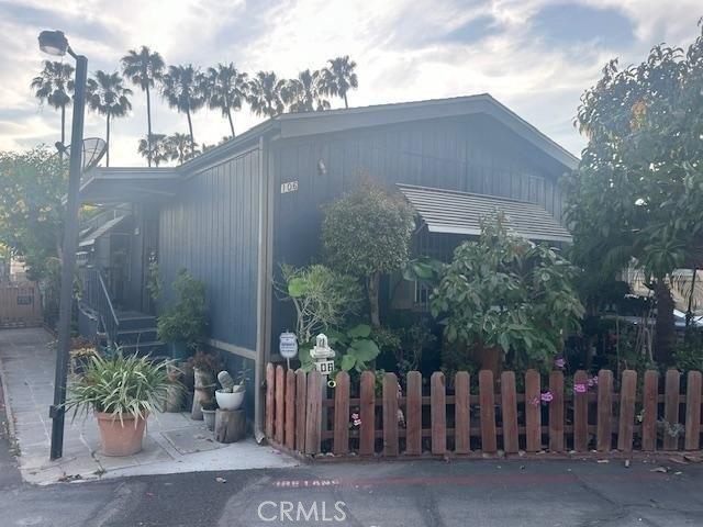 106 Amalfi Dr, Santa Ana, CA 92703