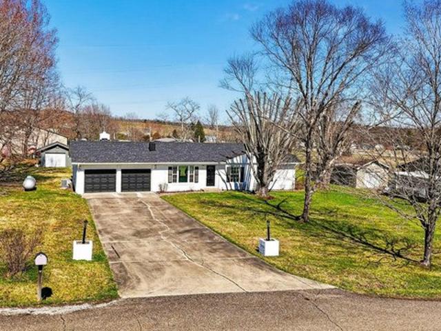 106 Ambey Ln, Vinton, OH 45686