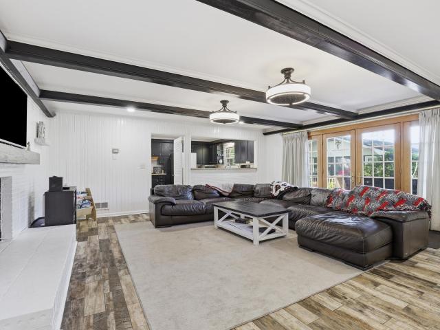 106 Ansel Drive