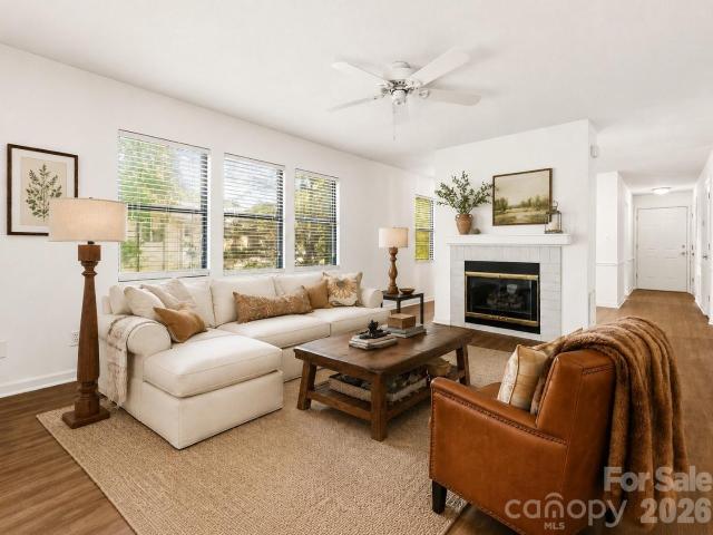 106 Abbey Circle
