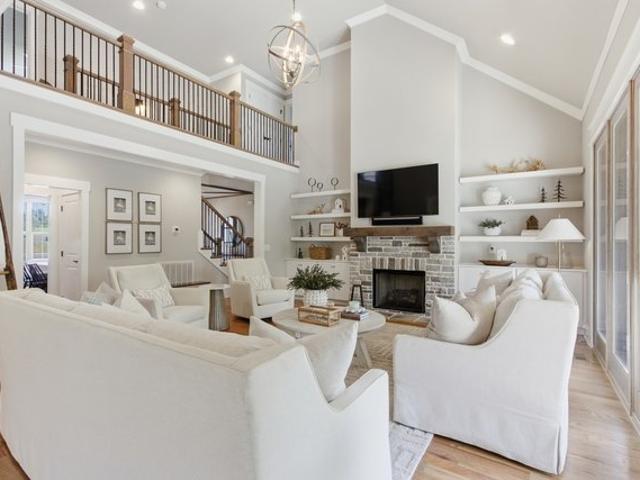 106 Arkstone Ln, Spring Hill, TN 37174