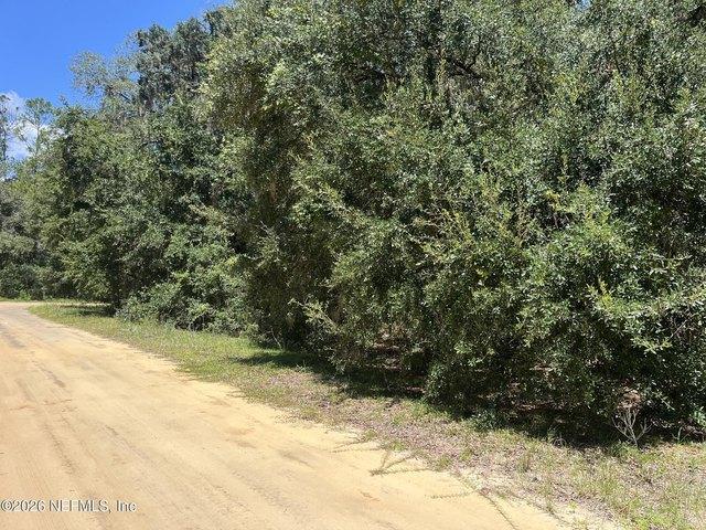 106 Bayberry Dr, Hawthorne, FL 32640