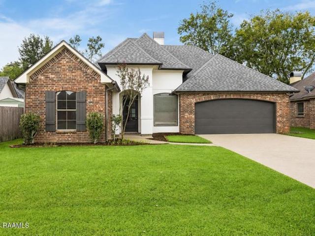 106 Bald Eagle Dr, Lafayette, LA 70508