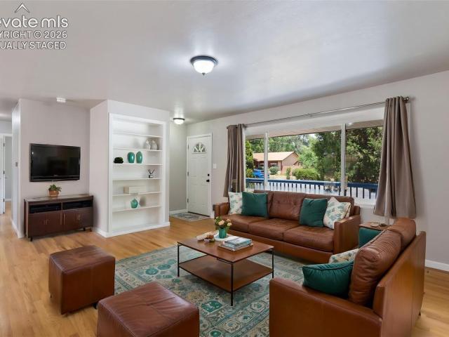 106 Balfour Avenue