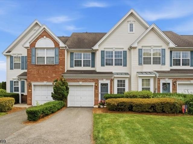 106 Barclay Dr, Nutley, NJ 07110