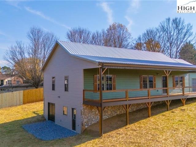 106 Blairfield Court