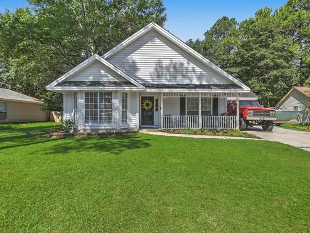 106 Bradd St, Summerville, SC 29483