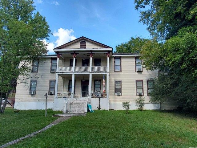 106 Breeze St, Hot Springs, AR 71901