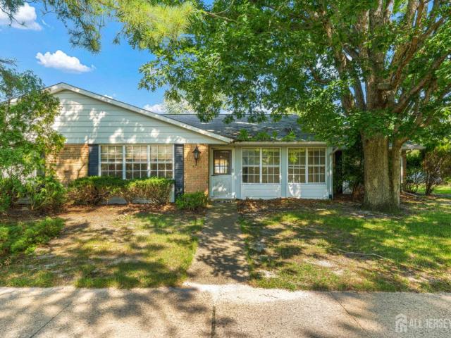 106 Buckingham Drive B