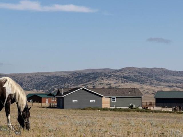 106 Buffalo Trail Rd, Livingston, MT 59047