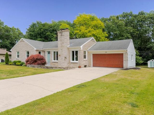 106 Garden Trl, Michigan City, IN 46360