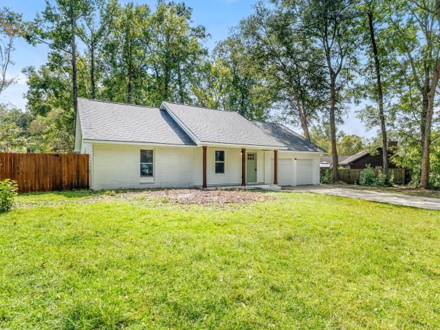 106 Glebe Rd, Summerville, SC 29485 | MLS #26002 | Compass
