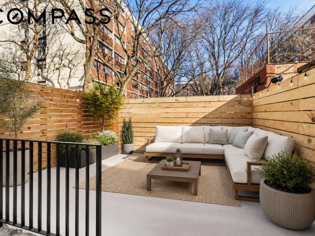 106 Graham Avenue, Brooklyn, NY