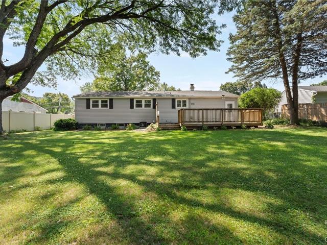 106 Greenhedge Drive