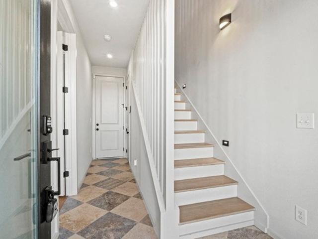 106 Grizzard Ave # 1
