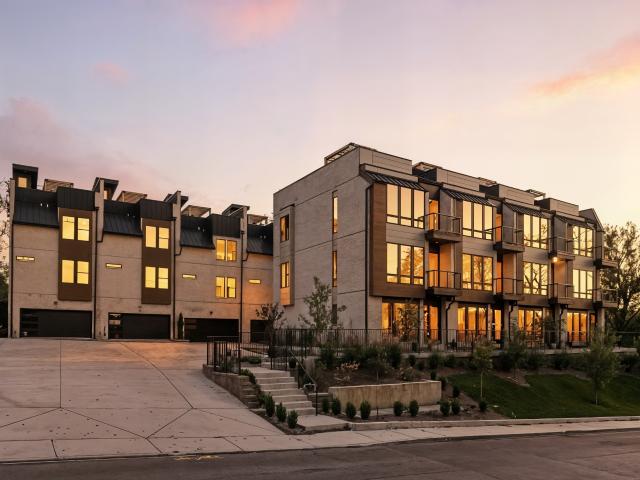 106 Grizzard Ave # 3