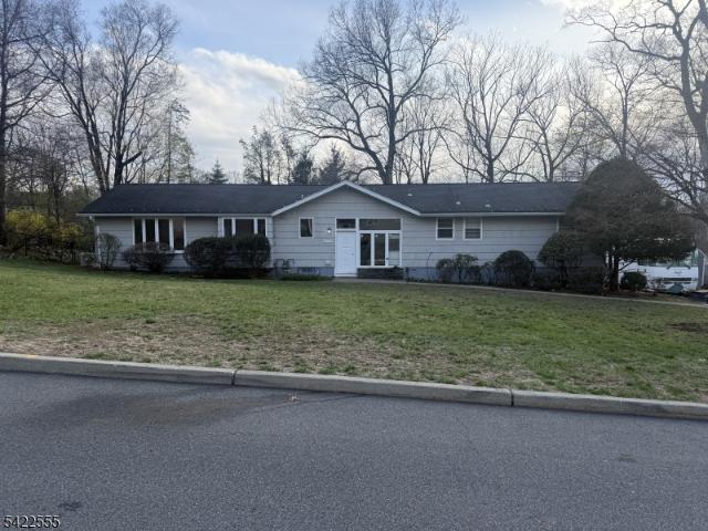 106 Dogwood Dr, Oakland, NJ 07436 | MLS #4019
