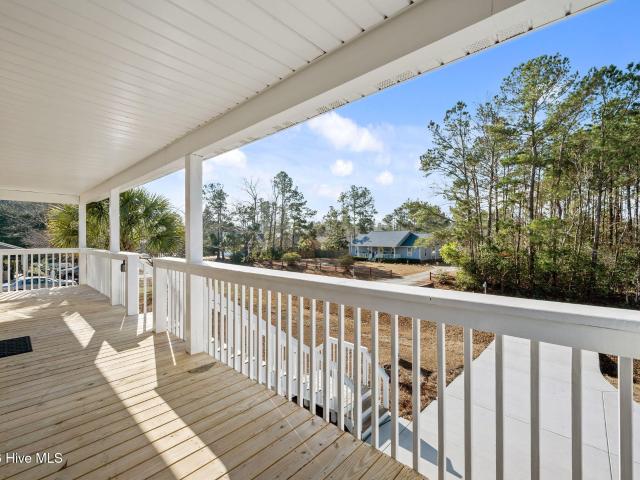 106 Dolphin Drive