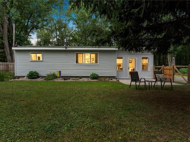106 Doris Park Dr, Constantia, NY 13044