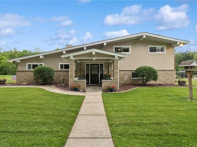 106 Daums Ln, Trafford, PA 15085